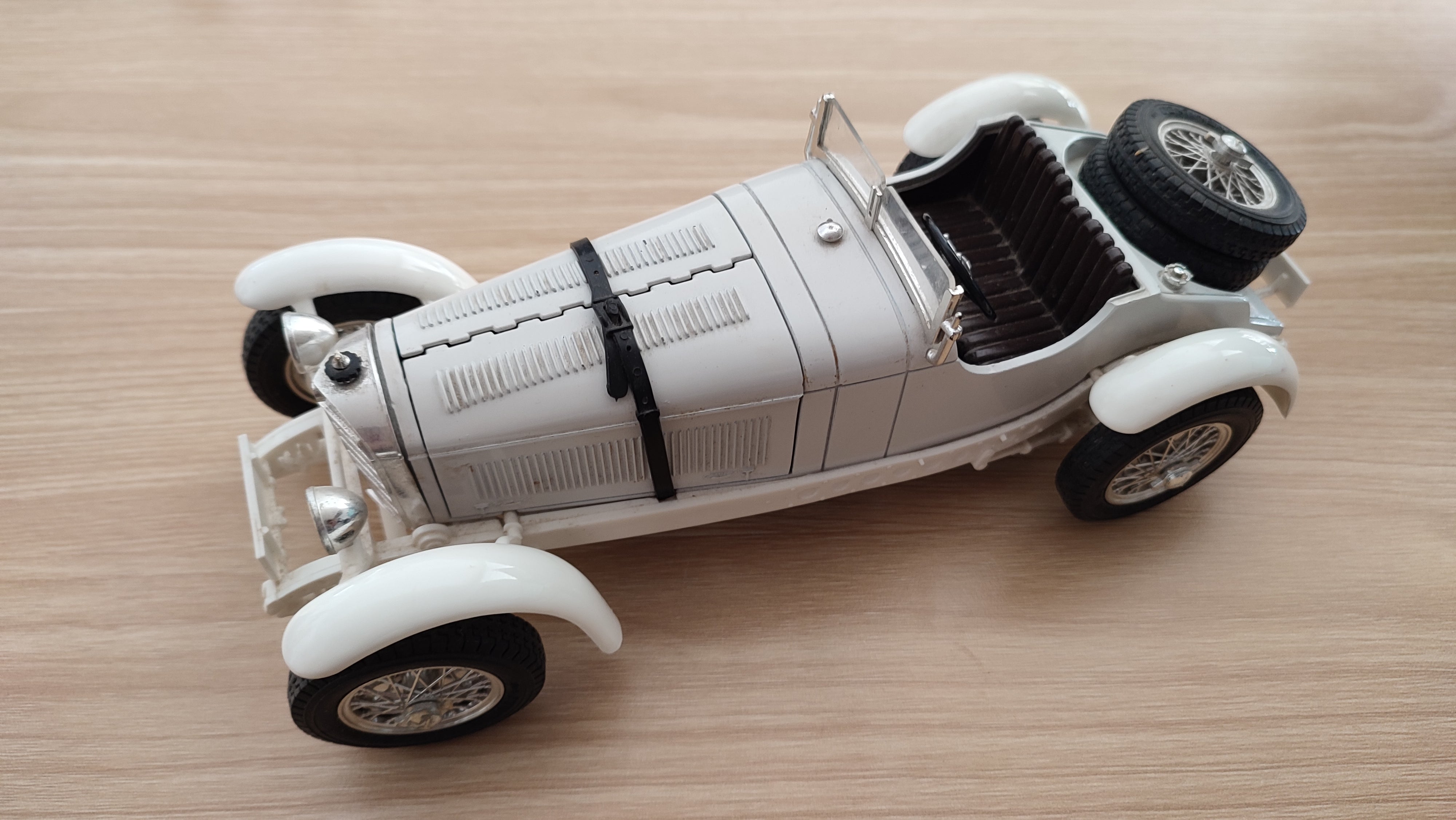 Bburago burago Mercedes Benz SSK 1928 blanche 1/18 1/18e 1/18ème ...
