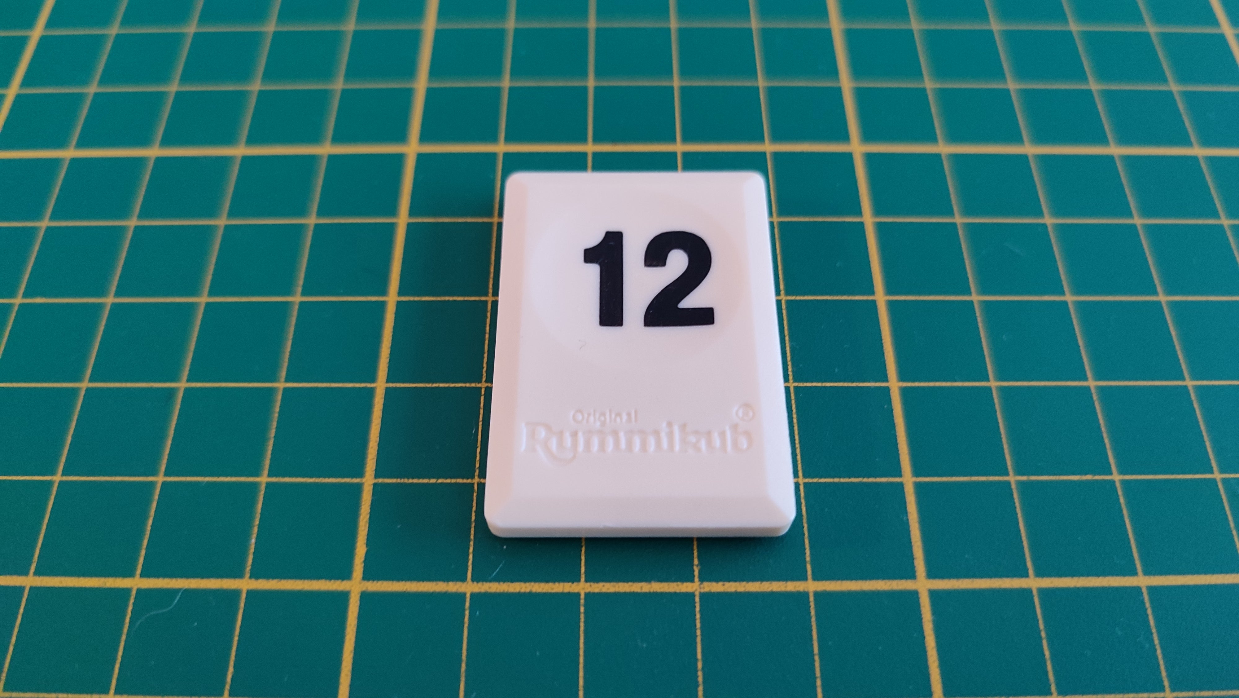 Tuile chiffre 12 douze noir pièce détachée L'original Rummikub chiffre ...
